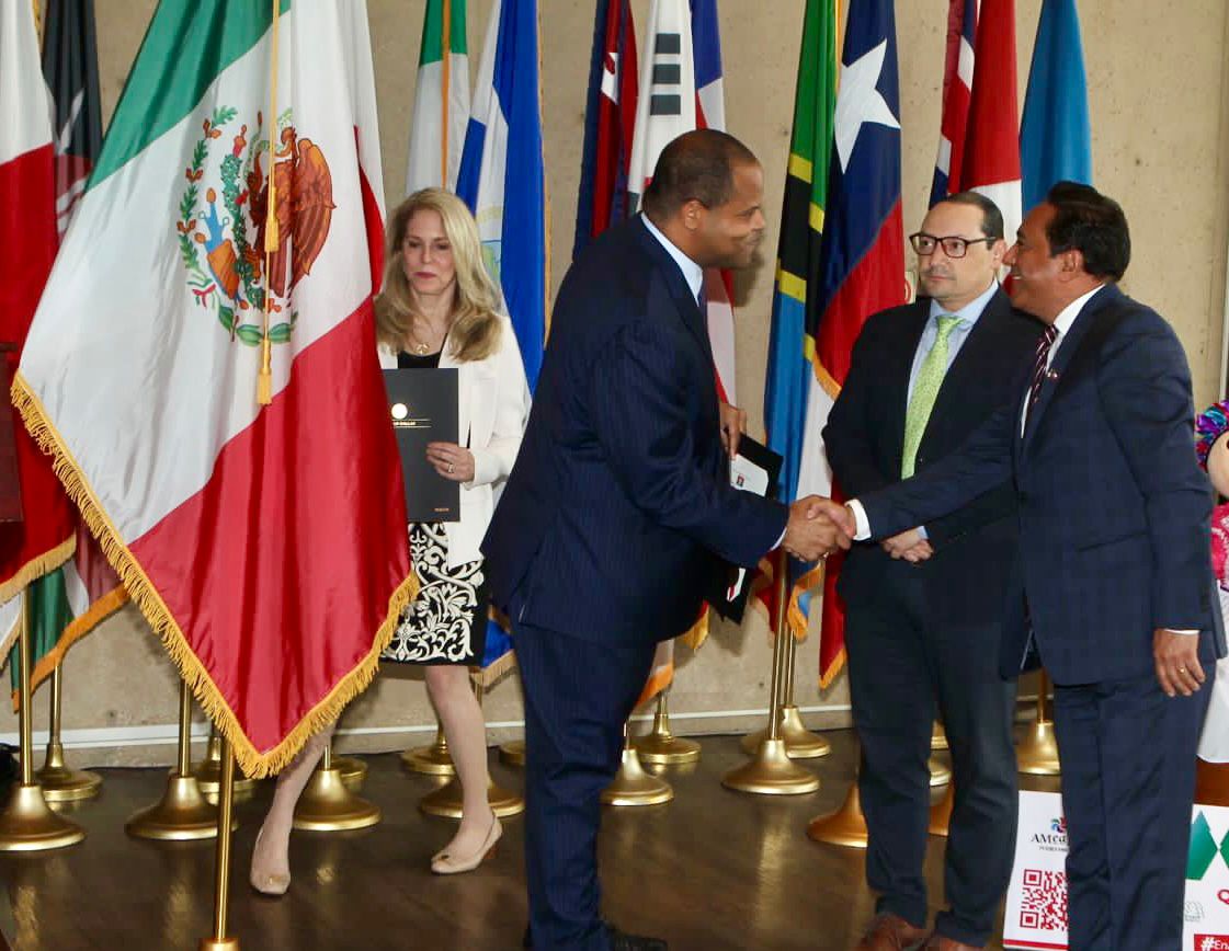 En los municipios mexicanos está la base del desarrollo del país: Jorge ...