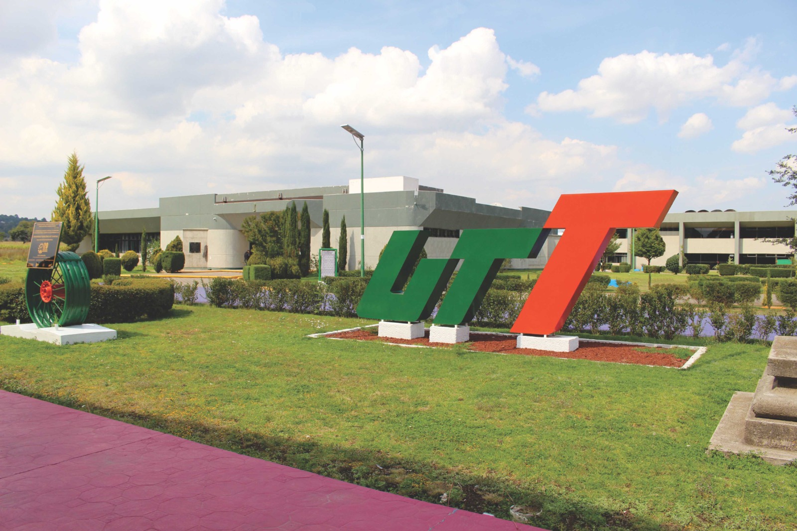 PLANES DE ESTUDIO DE LA UTT CUENTAN CON VALIDEZ OFICIAL: RECTOR ...